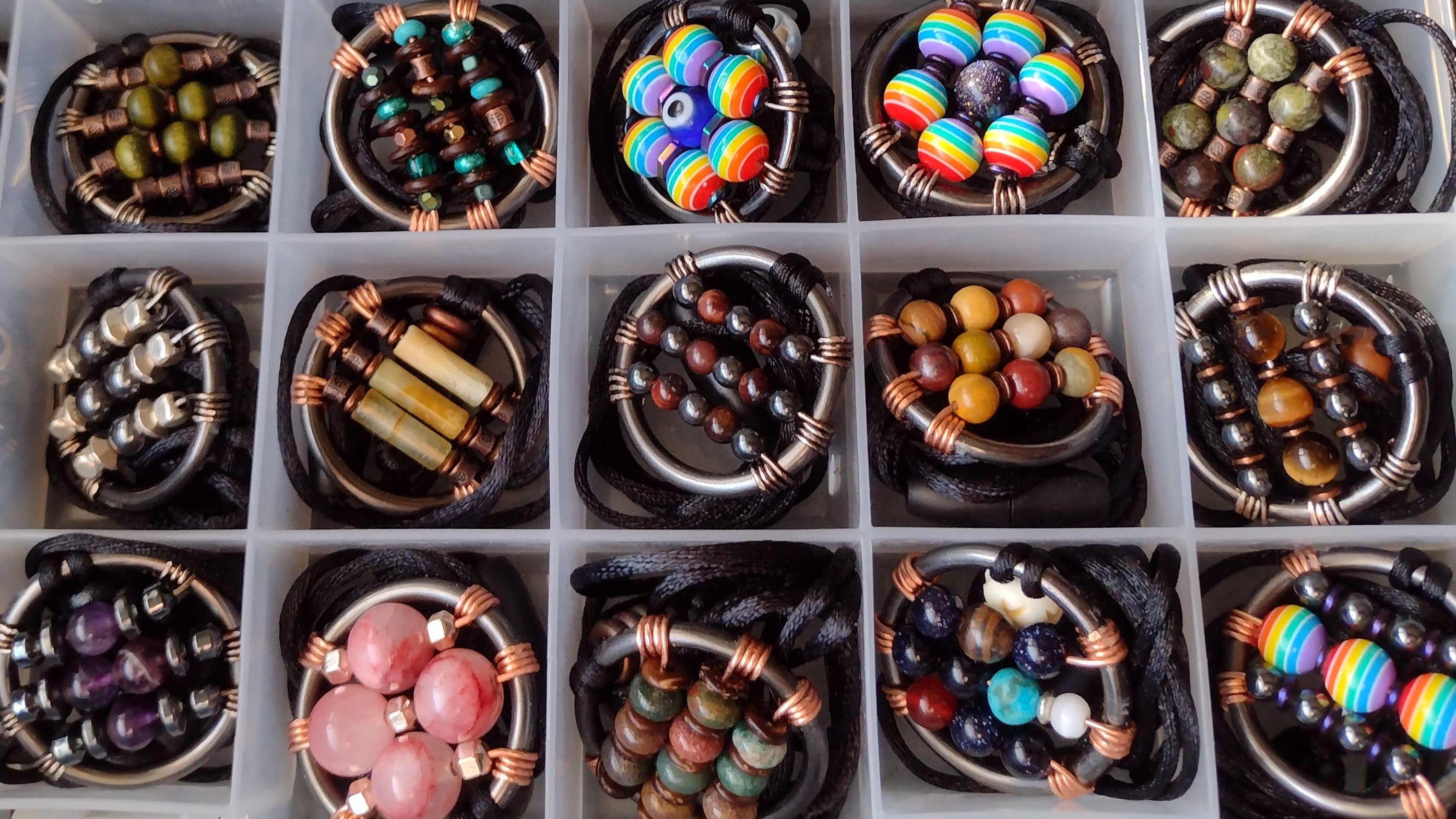 Far Out Fidgets - Elevate your fidge