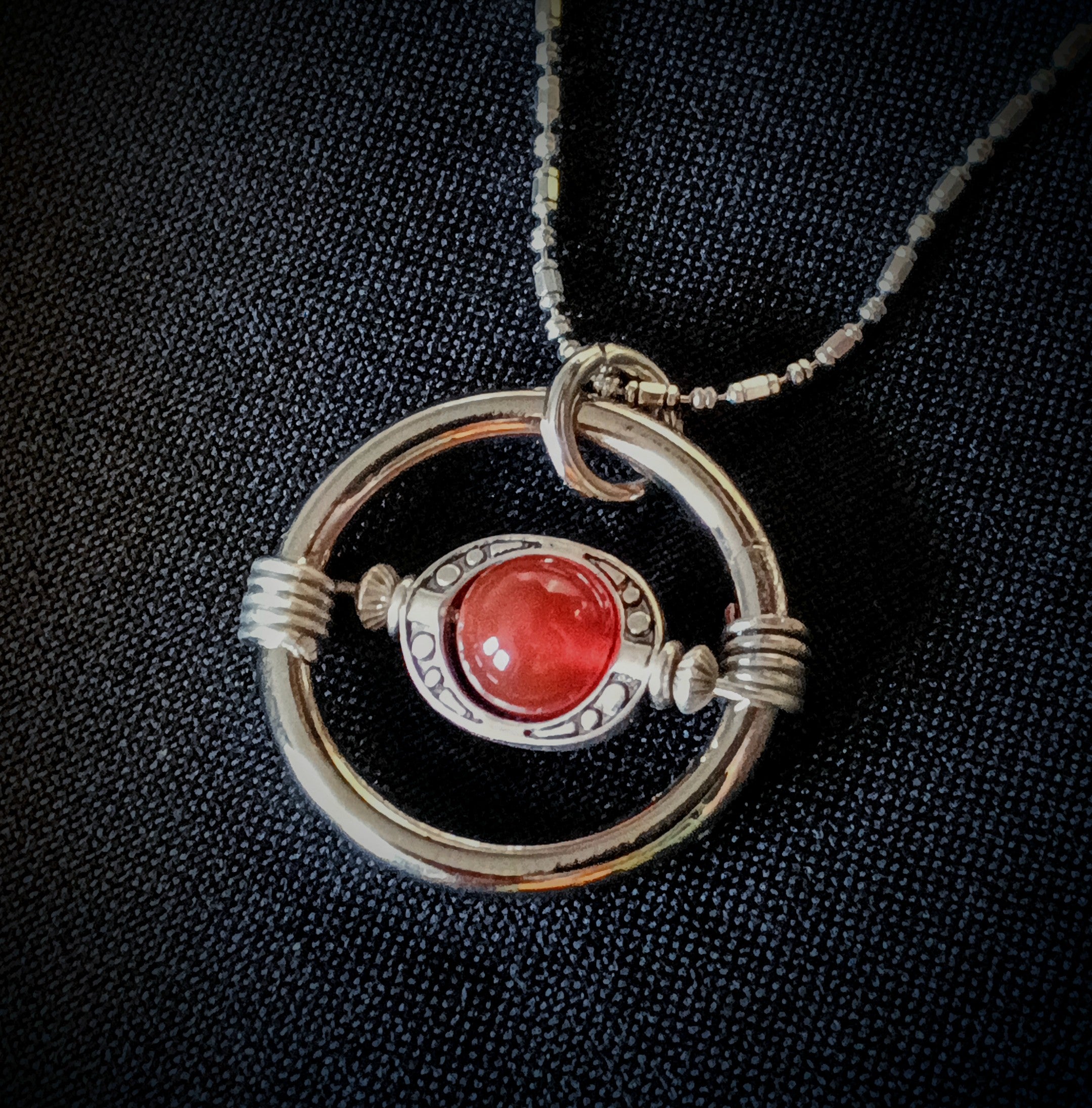 NEW ITEM! Silver Chain Fidget Necklace – Far Out Fidgets